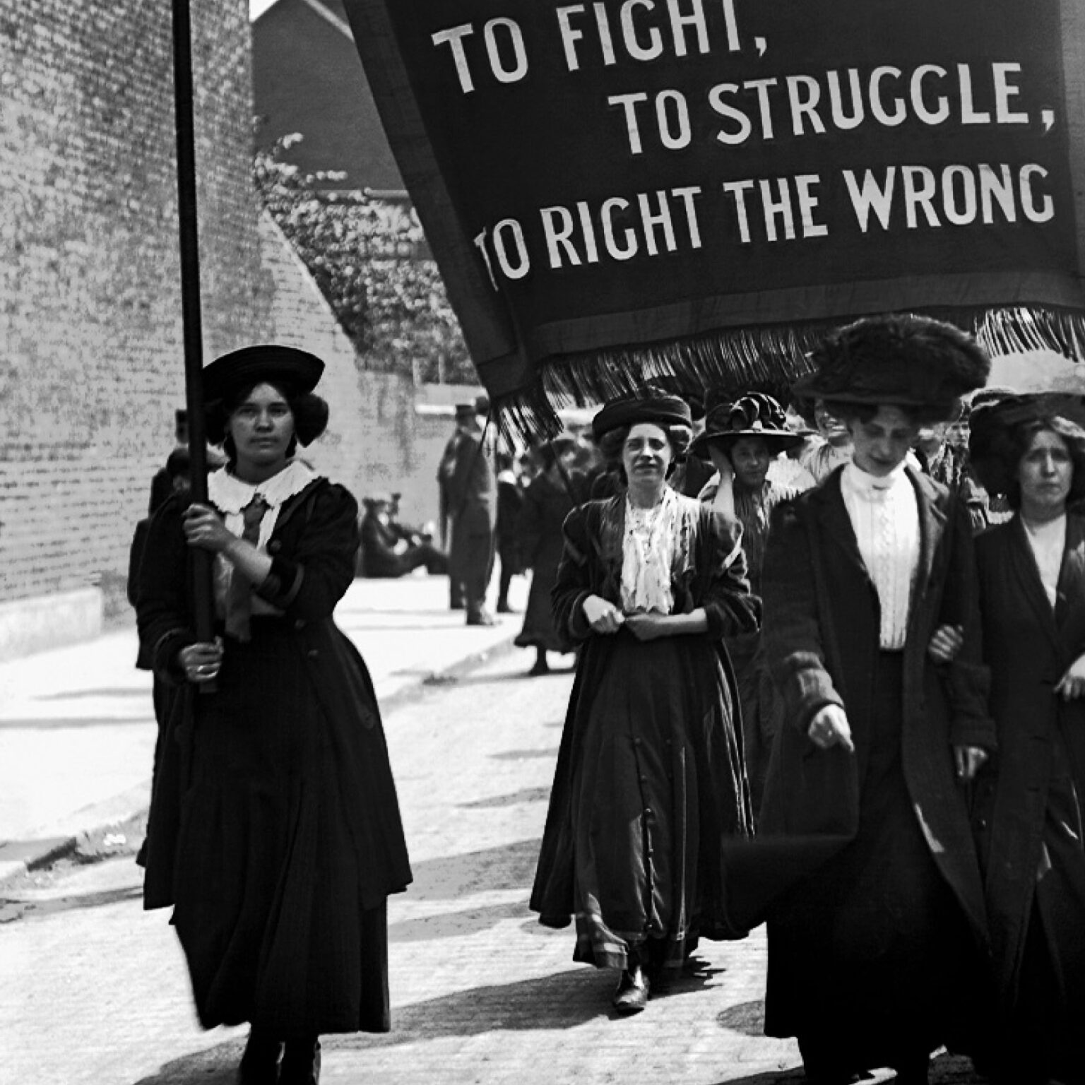 So You Want To Build A Brand? The Experts Tell You How - Future Women